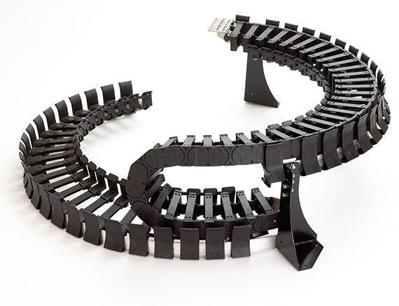 3D energy chains for robots | triflex® R